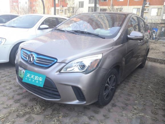 【北京二手车】北汽新能源EV系列能卖多少钱2016款 EV160 轻快版_天天拍车